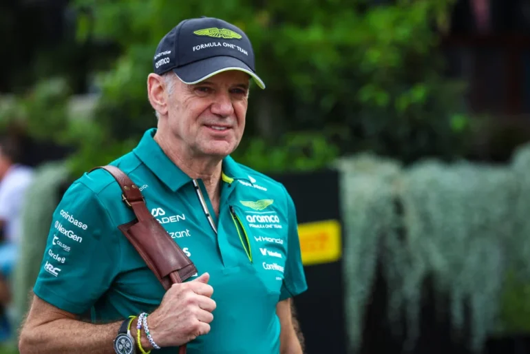 Adrian Newey riporta in F1 la sospensione dell’era Schumacher con Aston ...